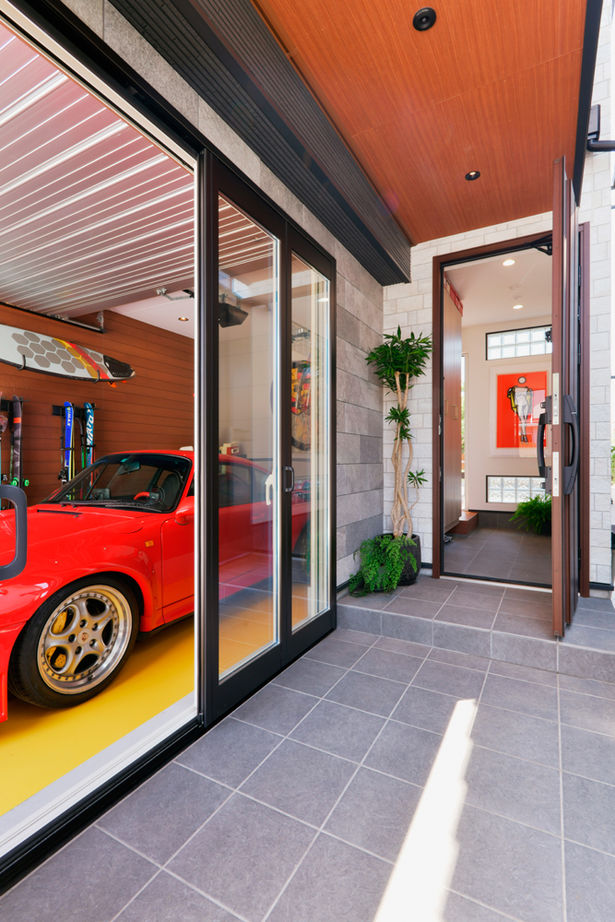 【SUUMO】 【32.1坪/間取り図あり】趣味人におすすめ！「好き」を凝縮したビルトインガレージ。たっぷりの収納も完備 - TAINN DESIGN 一級建築士事務所 の建築実例詳細 | 注文住宅