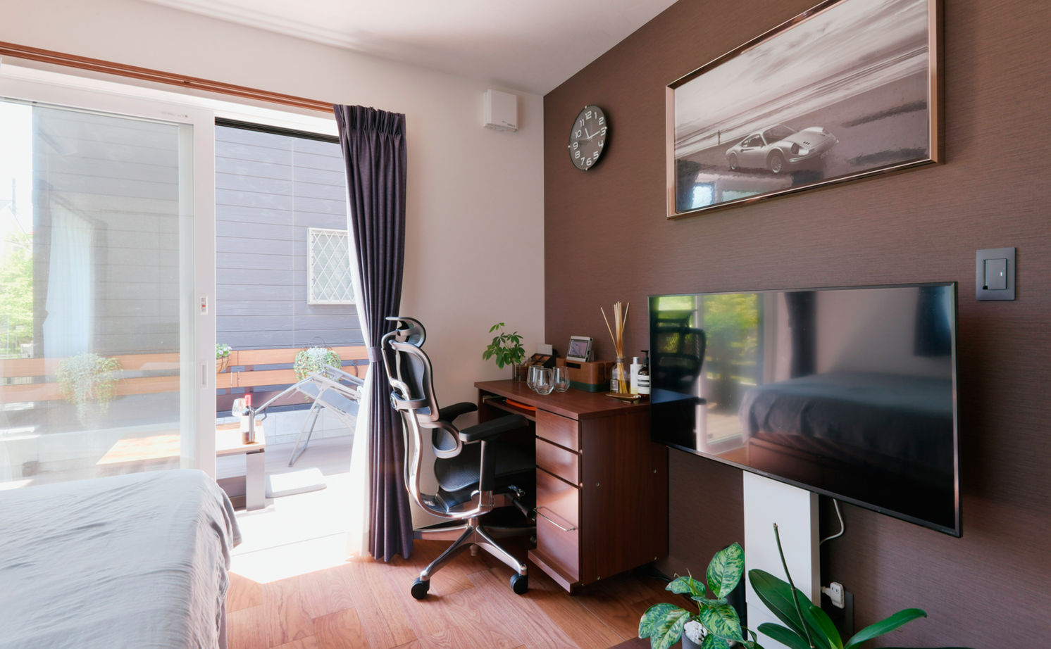 【SUUMO】 【32.1坪/間取り図あり】趣味人におすすめ！「好き」を凝縮したビルトインガレージ。たっぷりの収納も完備 - TAINN DESIGN 一級建築士事務所 の建築実例詳細 | 注文住宅