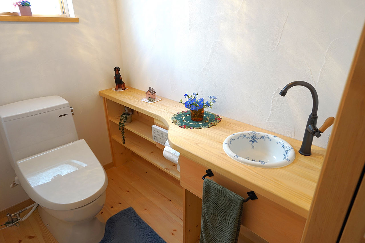 【SUUMO】 【2000万円台/延床37坪/土地59坪】英国製ヴィンテージ家具/独立キッチン/ウッドデッキとガーデニング - Roots工務店 の建築実例詳細 | 注文住宅