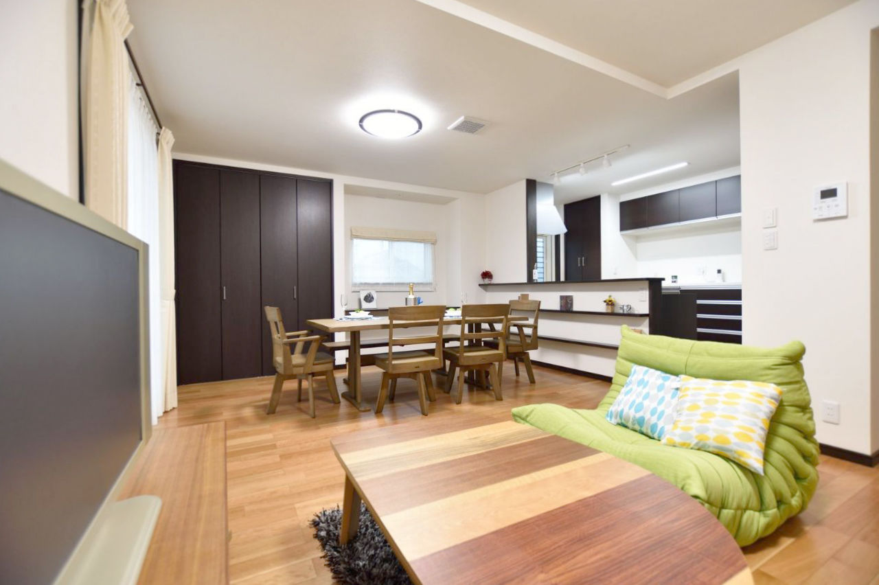 【SUUMO】 【1000万円台/5人家族/収納充実】収納と家事動線にこだわったムダのない住まい - タカシン・ホーム 本社の建築実例詳細 | 注文住宅