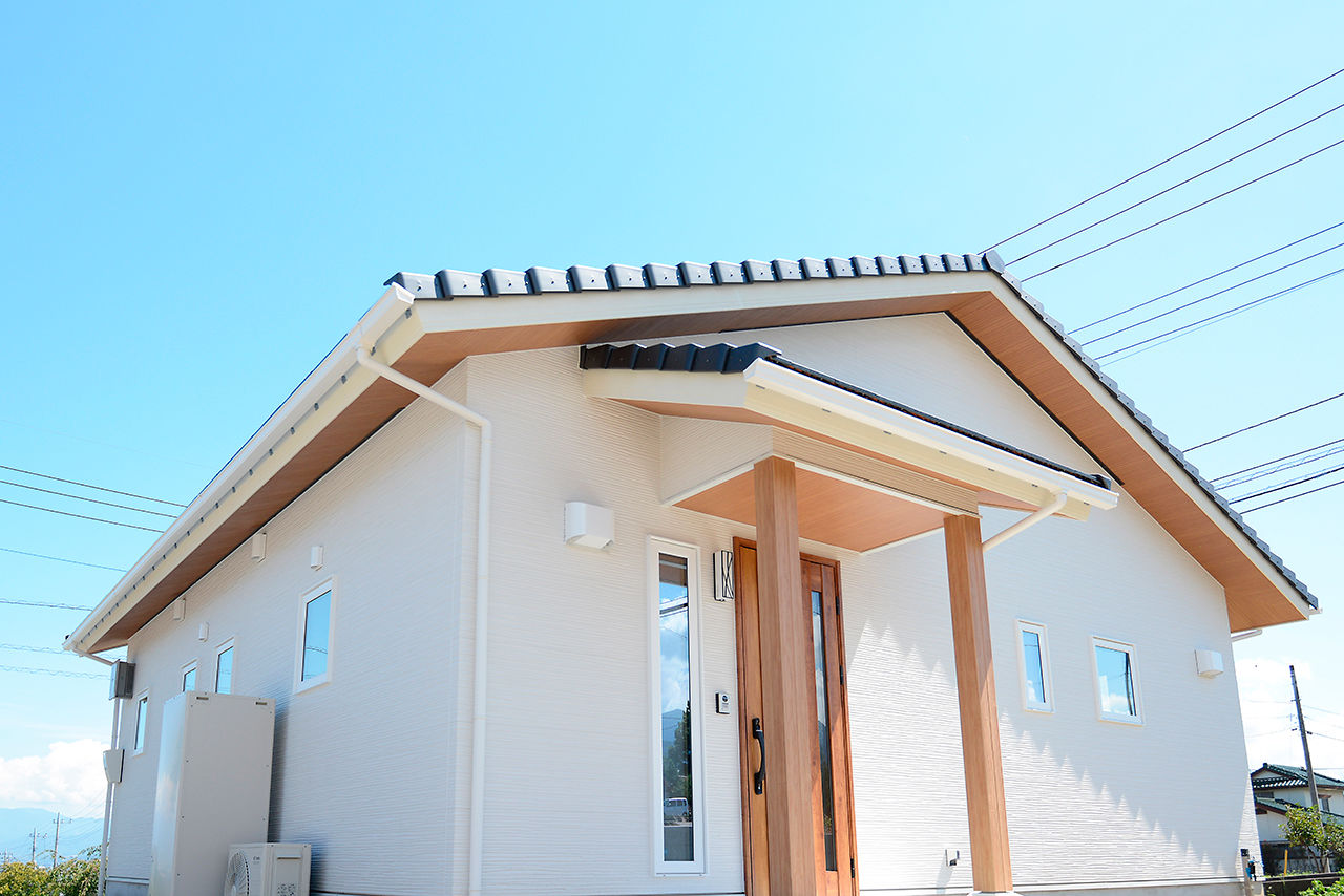 【SUUMO】 【平屋/約24坪/4LDK】すべての居室と直接行き来ができる「真ん中LDK」。真壁造りの和モダンな平屋 - 明和ホーム の建築実例詳細 | 注文住宅