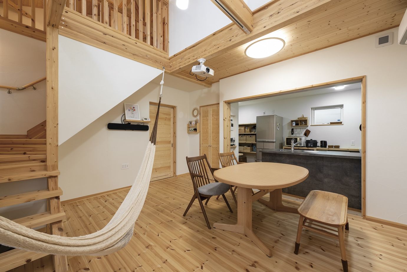 【SUUMO】 【2000万円台/32.3坪/2LDK+書斎】性能と素材にこだわった自然と暮らすパッシブハウス - 大和屋 の建築実例詳細 | 注文住宅