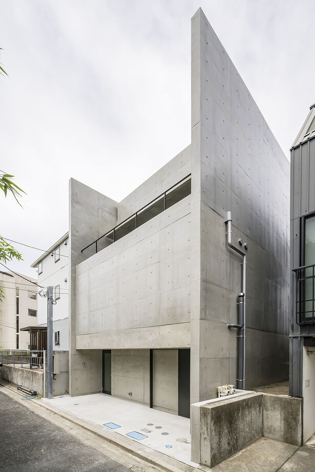 【SUUMO】 【4000万円～/RC/3階建て/屋上】キッチンまでRC！コンクリート打ち放しがクールな大人の二世帯住宅 - フィールドホーム の建築実例詳細 | 注文住宅