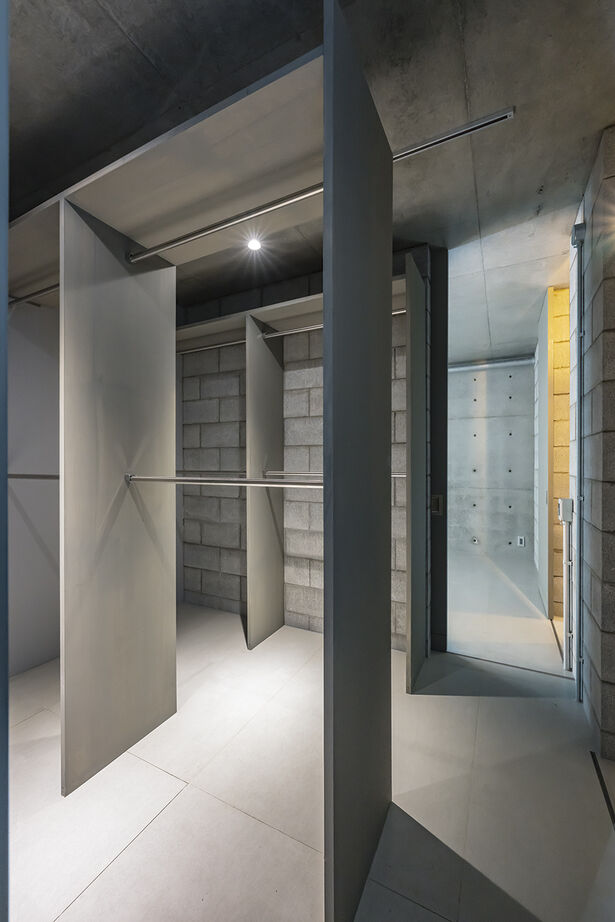 【SUUMO】 【4000万円～/RC/3階建て/屋上】キッチンまでRC！コンクリート打ち放しがクールな大人の二世帯住宅 - フィールドホーム の建築実例詳細 | 注文住宅