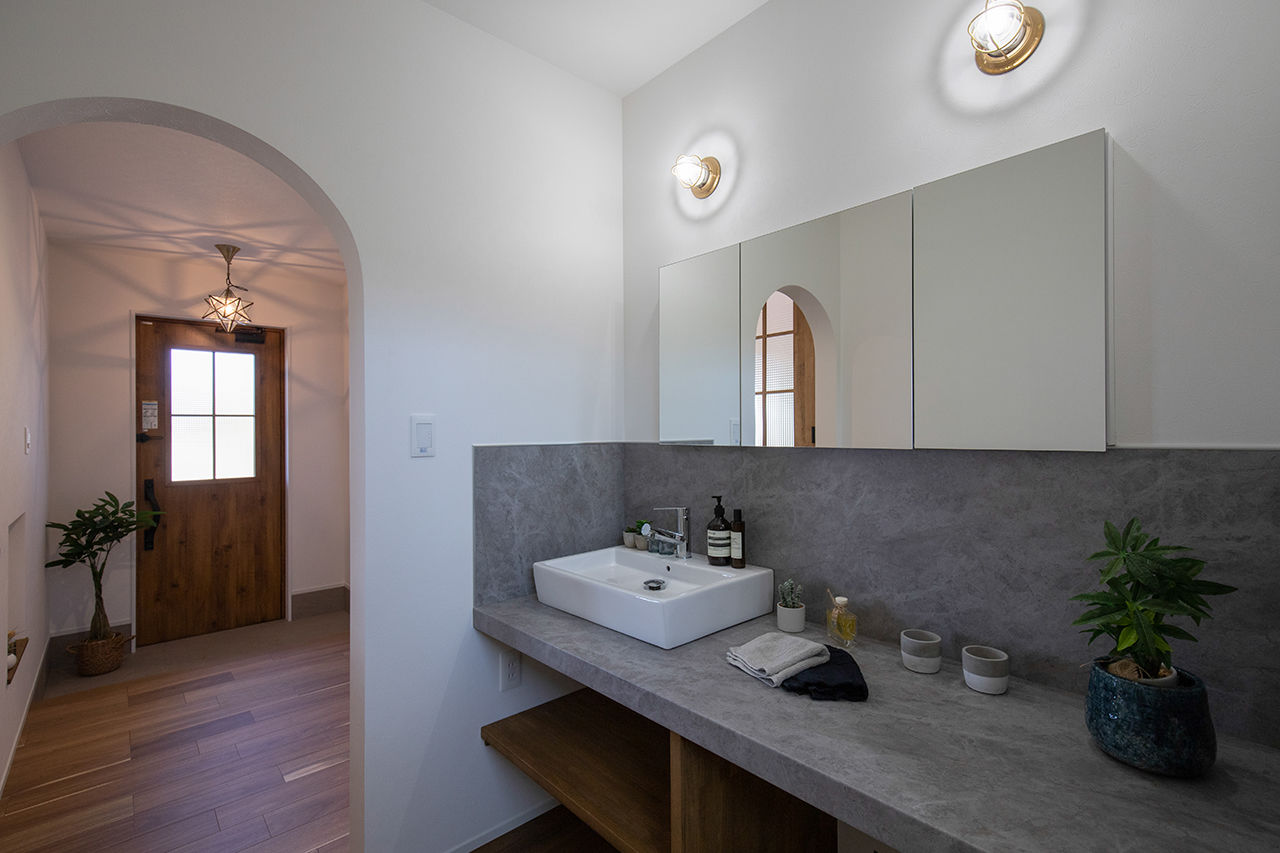 【SUUMO】 【4000万円台/62.5坪】オーバースライダーのインナーガレージ付。趣味を満喫、カリフォルニアスタイルの家 - アートハウス の建築実例詳細 | 注文住宅