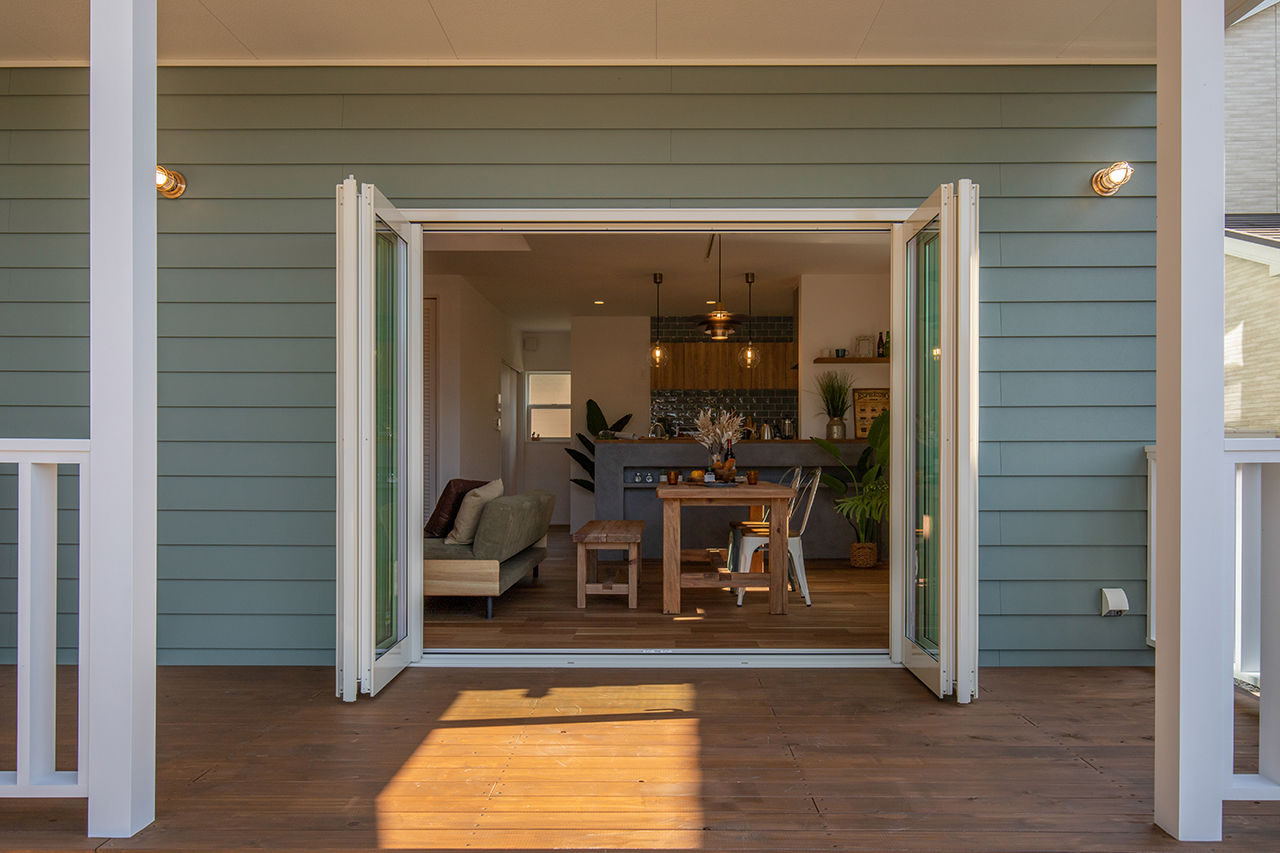 【SUUMO】 【4000万円台/62.5坪】オーバースライダーのインナーガレージ付。趣味を満喫、カリフォルニアスタイルの家 - アートハウス の建築実例詳細 | 注文住宅