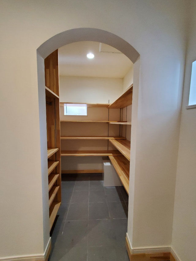 【SUUMO】 【平屋/4000万円台/ZEH/蓄電池/床下エアコン】ドッグランまで楽しめるこだわりの平屋 - スターフィールド建築設計 の建築実例詳細 | 注文住宅