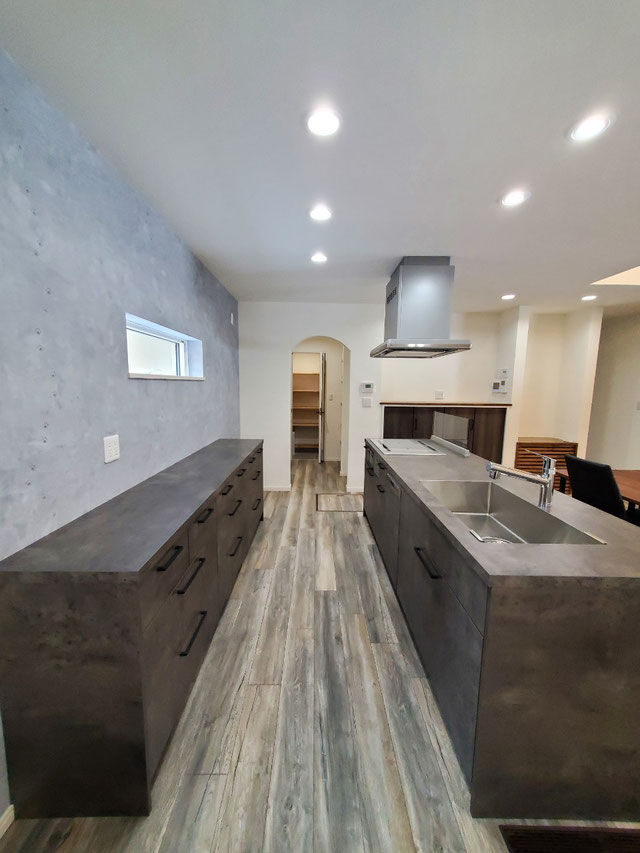 【SUUMO】 【平屋/4000万円台/ZEH/蓄電池/床下エアコン】ドッグランまで楽しめるこだわりの平屋 - スターフィールド建築設計 の建築実例詳細 | 注文住宅