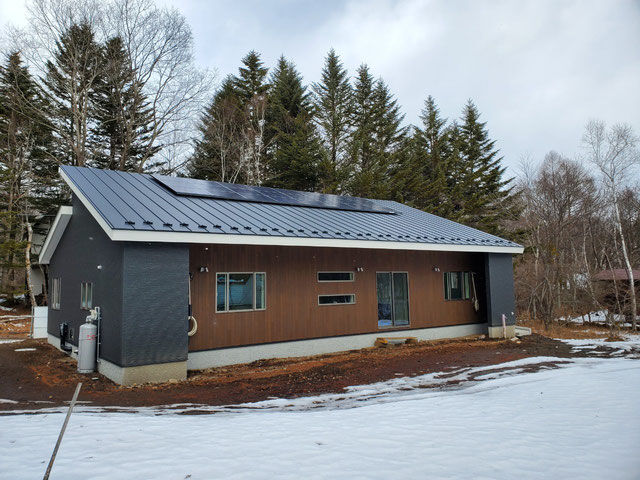 【SUUMO】 【平屋/4000万円台/ZEH/蓄電池/床下エアコン】ドッグランまで楽しめるこだわりの平屋 - スターフィールド建築設計 の建築実例詳細 | 注文住宅