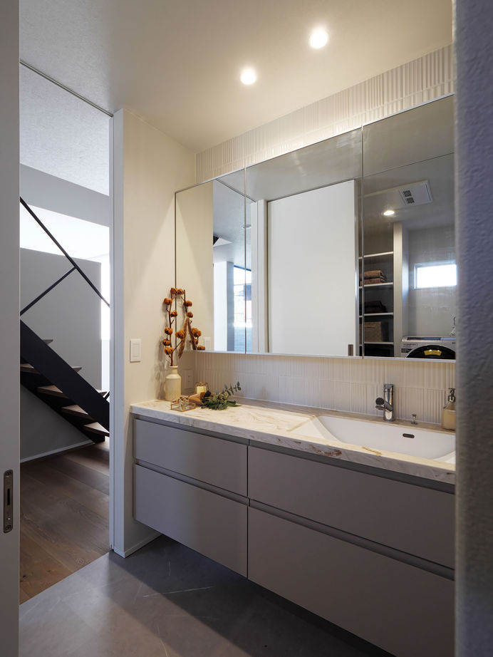 【SUUMO】 【3200万円台/中庭/40坪台】ラグジュアリーな空間を創造した『屏風の家』 - タイコーアーキテクト の建築実例詳細 | 注文住宅