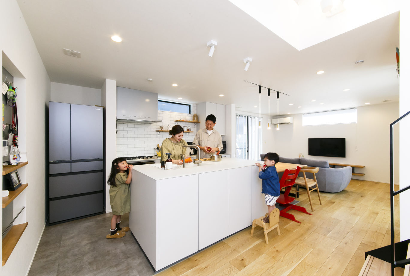 【SUUMO】 【2000万円台／32.3坪／間取図有／吹き抜け】お日様の光が溢れる「ずっと家にいたくなる住まい」 - 八幡 青梅店の建築実例詳細 | 注文住宅