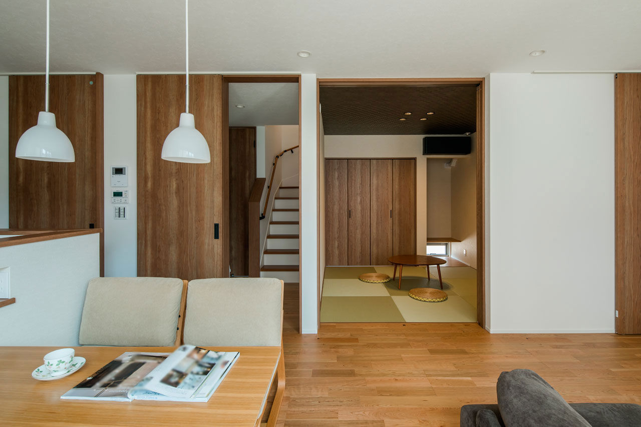 【SUUMO】 【1000万円台/30坪台/5LDK/土間収納/間取り図】何歳になっても似合う！シンプルモダンな家で子育てを満喫 - シンプル工務店 六条スタジオの建築実例詳細 | 注文住宅