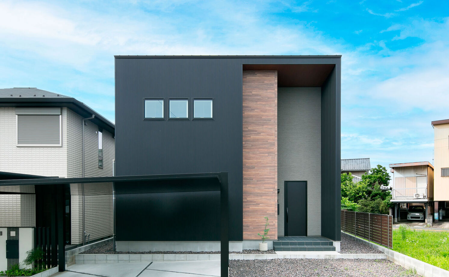 【SUUMO】 【1000万円台/30坪台/3LDK/吹抜け/間取り図】黒×グレー×木をテーマにした、かっこいい黒のBOX HOUSE - シンプル工務店 一宮スタジオの建築実例詳細 | 注文住宅