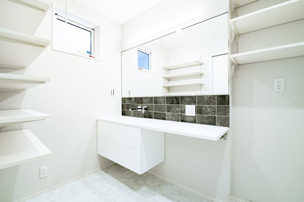 【SUUMO】 【2300万円/2階リビング/ガレージ】自然素材の心地よさ。人も愛犬も健やかに暮らす住まい - 宮本工務店 一級建築士事務所 の建築実例詳細 | 注文住宅