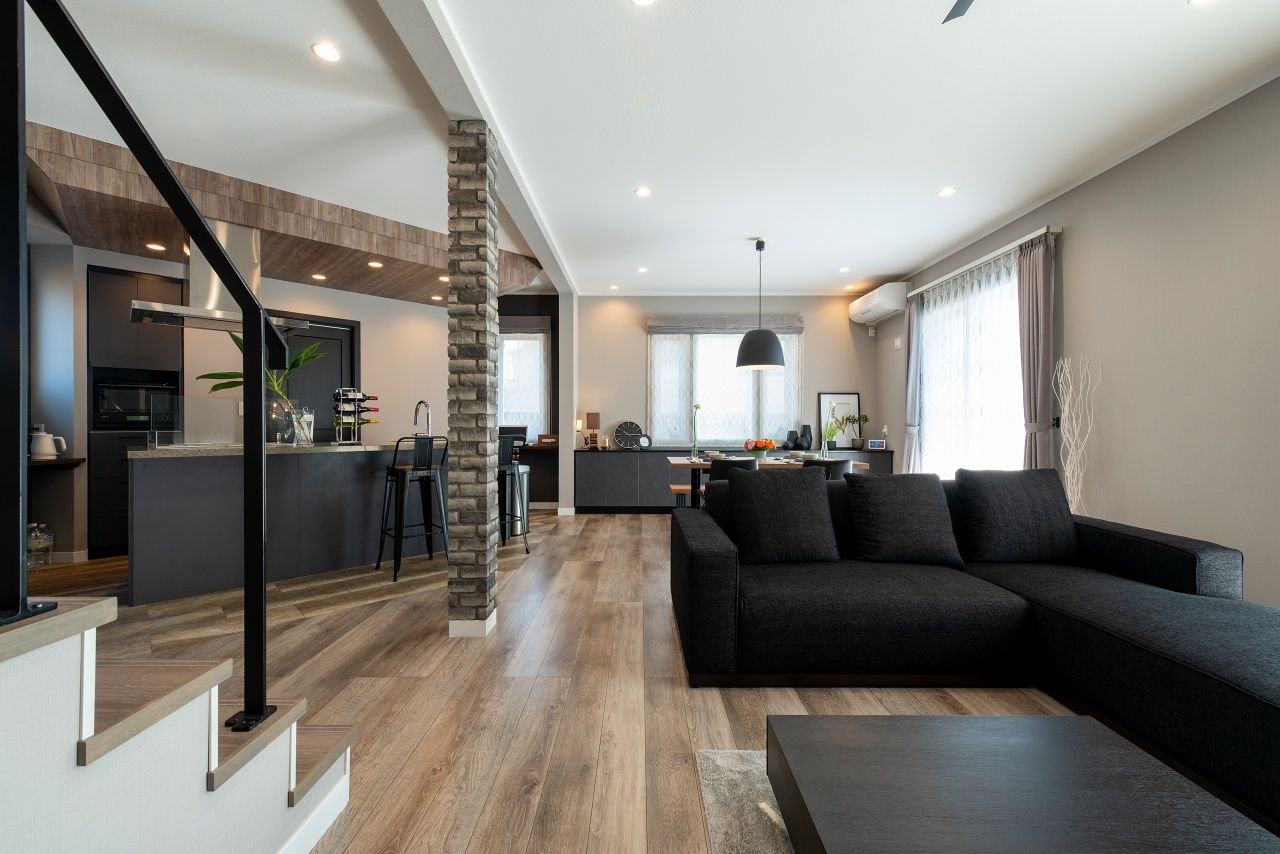 【SUUMO】 【3000万円台/40坪台/間取り図/吹き抜け】コンテンポラリーなエッセンスを加えたスタイリッシュで美しい家 - ブリリアントホーム の建築実例詳細 | 注文住宅