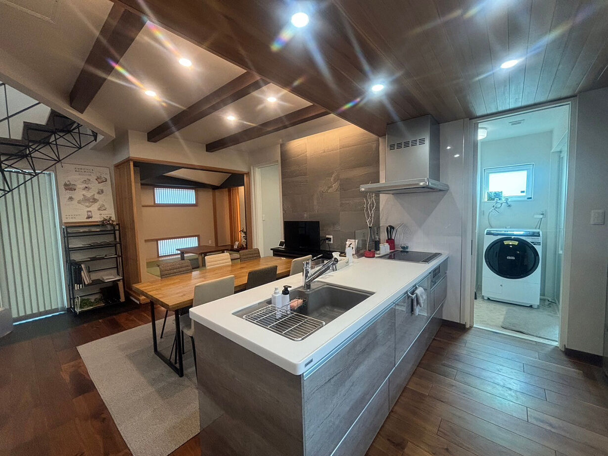 【SUUMO】 【八戸市/4LDK/47.5坪】美しさと機能性を両立。一年中快適な全館空調の家 - 東北産業 八戸支店の建築実例詳細 | 注文住宅