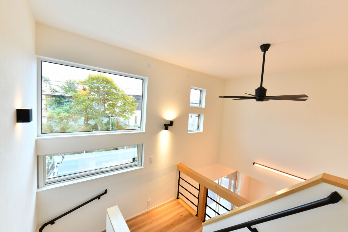 【SUUMO】 【八戸市/3LDK/38.8坪】スキップフロアの遊び心と回遊できる動線が楽しい、動きのある家 - 東北産業 八戸支店の建築実例詳細 | 注文住宅