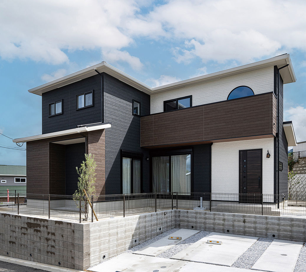 【SUUMO】 【5LDK/間取り図あり】細かなこだわりが映えるシックで柔らかい5LDK書斎のある家 - 辰巳住宅 の建築実例詳細 | 注文住宅