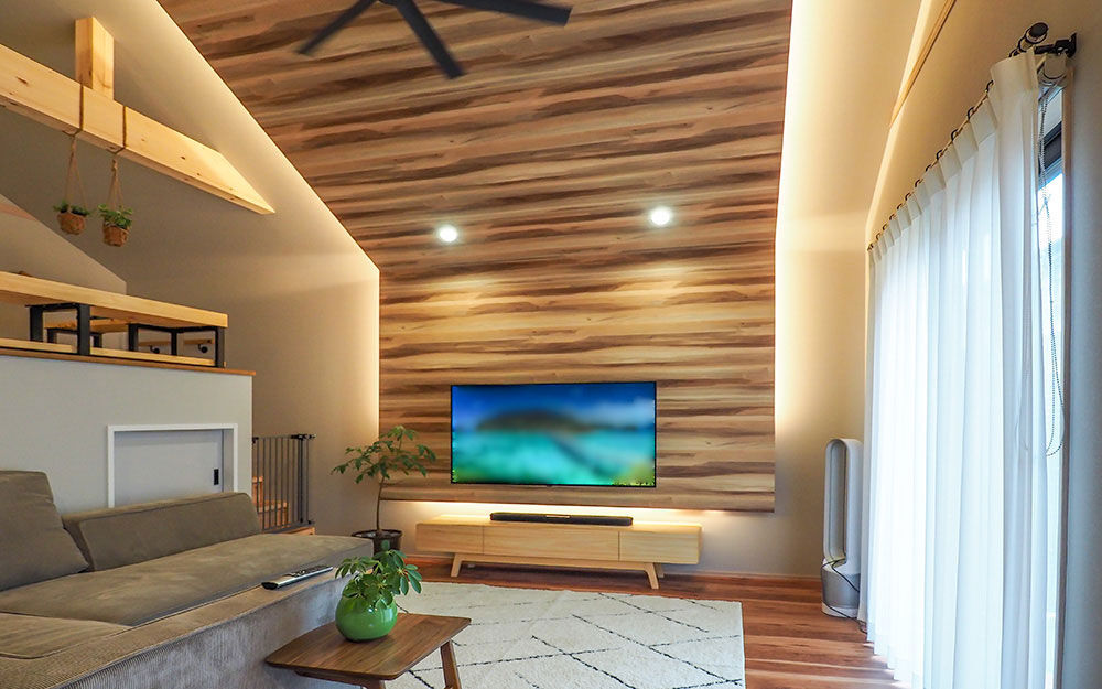 【SUUMO】 【25坪×スキップフロア×平屋】地震対策を重視した、中庭を囲むコの字の平屋。DIYでアメリカンに進化中 - ロイヤルウッド 一宮展示場の建築実例詳細 | 注文住宅