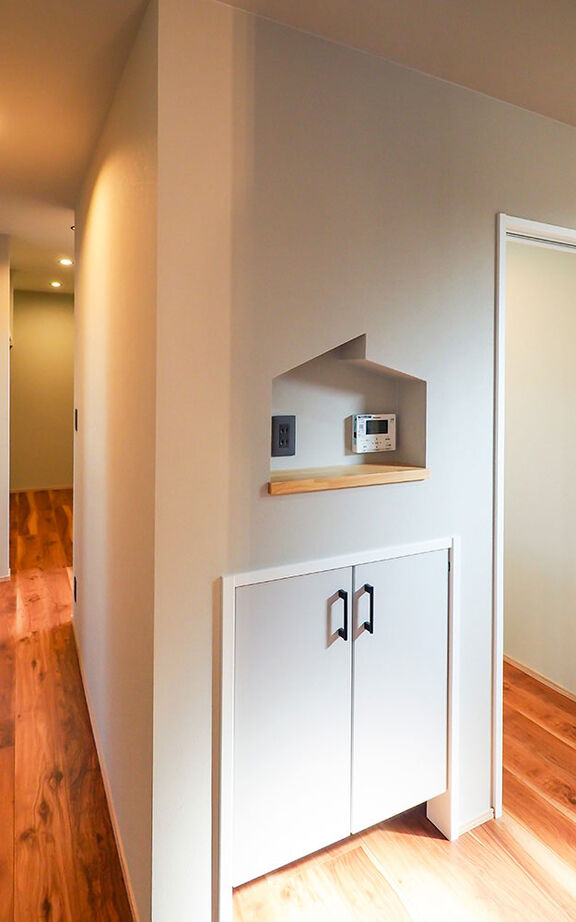 【SUUMO】 【25坪×スキップフロア×平屋】地震対策を重視した、中庭を囲むコの字の平屋。DIYでアメリカンに進化中 - ロイヤルウッド 一宮展示場の建築実例詳細 | 注文住宅