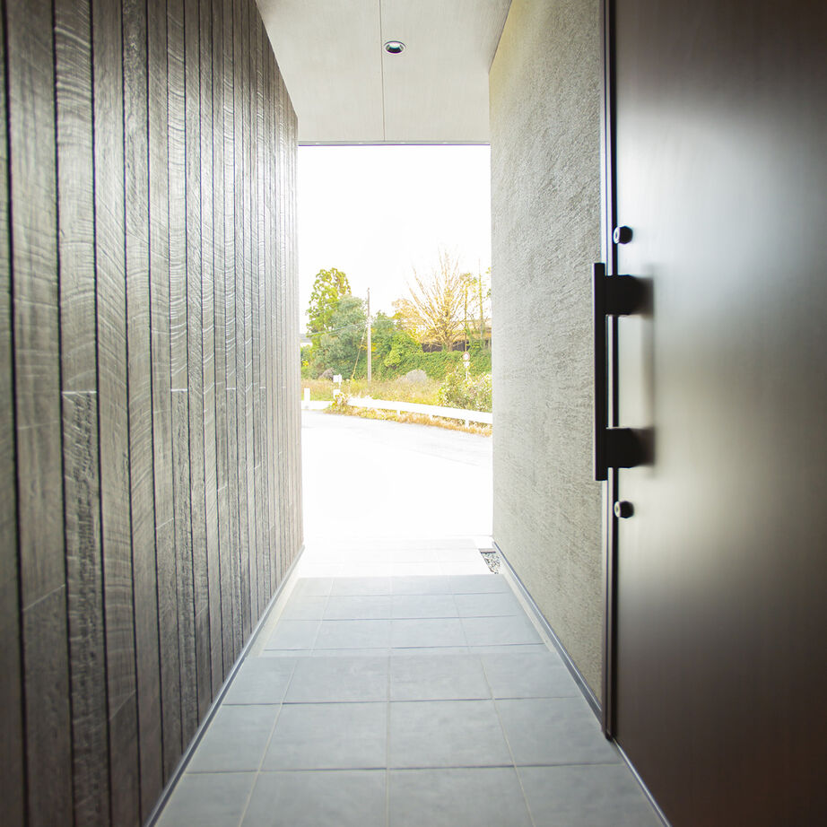 【SUUMO】 【27坪｜4LDK】この美しさが、ずっと続く。深い軒と直線美の平屋 - 三和エステート の建築実例詳細 | 注文住宅