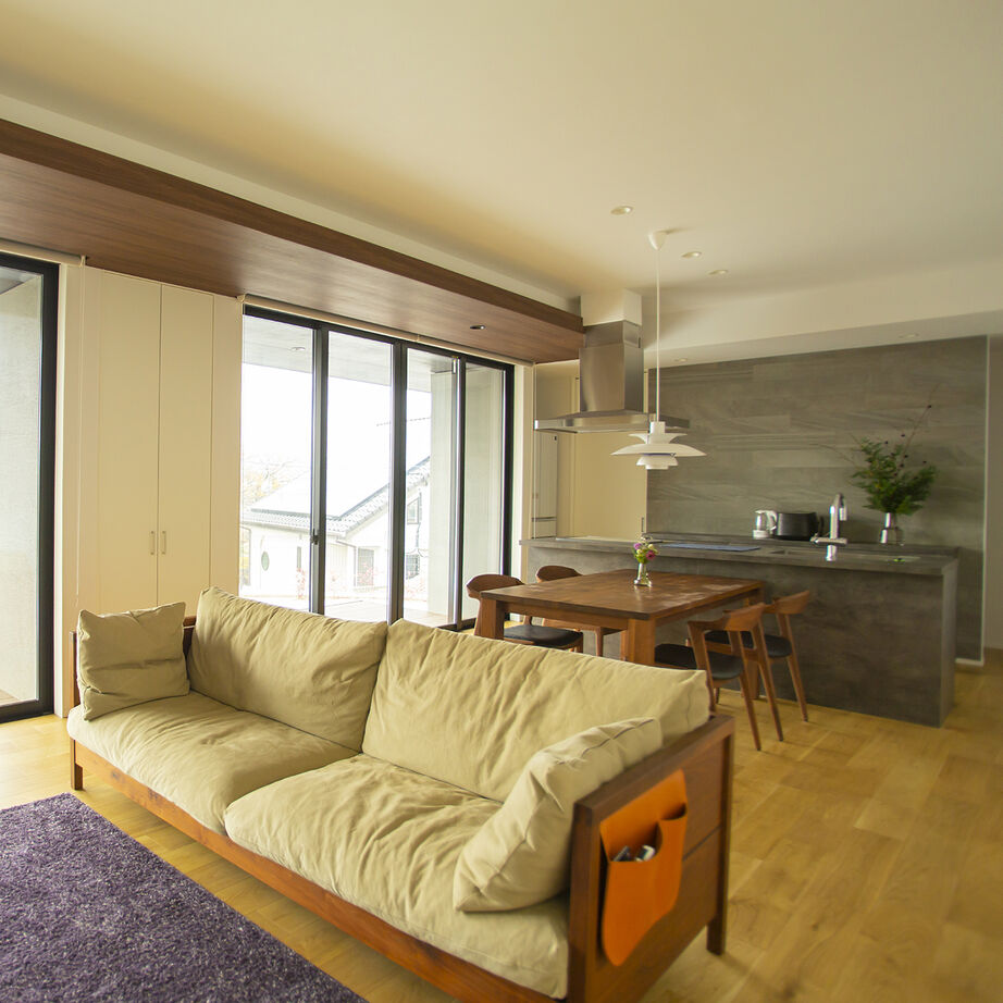 【SUUMO】 【27坪｜4LDK】この美しさが、ずっと続く。深い軒と直線美の平屋 - 三和エステート の建築実例詳細 | 注文住宅