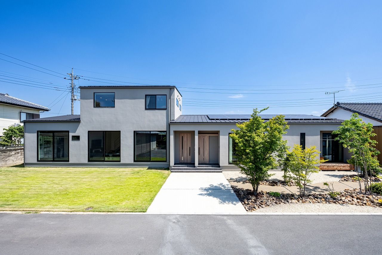 【SUUMO】 【4000万円～/二世帯住宅】ゆったりとワイドにゆるやかに。二つの世帯が穏やかに暮す家 - thinks thinks高崎の建築実例詳細 | 注文住宅