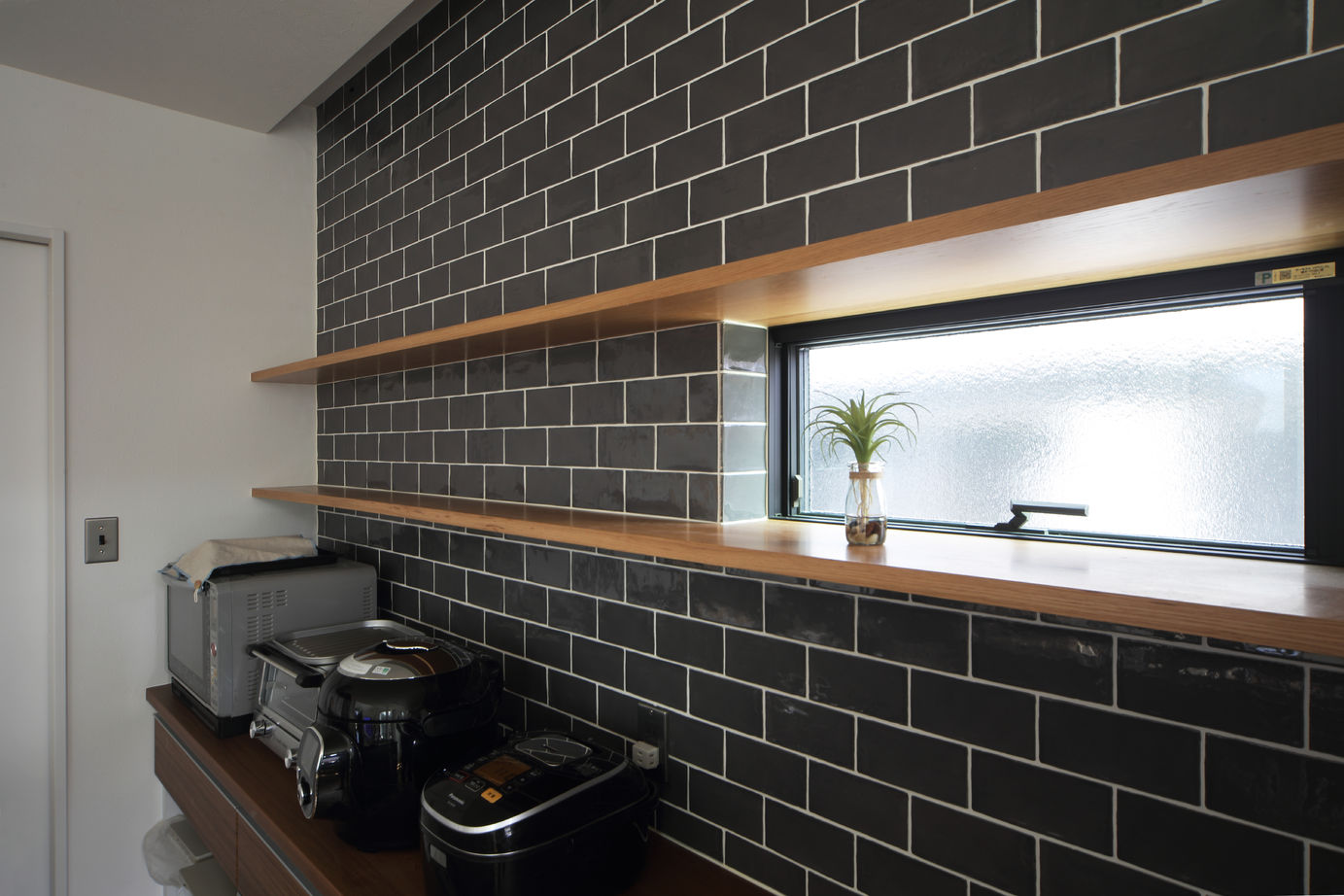 【SUUMO】 【33坪｜2270万円｜吹抜け】異素材が演出する上品なデザインと、高い断熱性能による心地良さ - アサヒアレックス の建築実例詳細 | 注文住宅