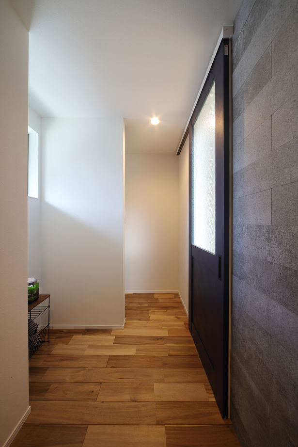 【SUUMO】 【33坪｜2270万円｜吹抜け】異素材が演出する上品なデザインと、高い断熱性能による心地良さ - アサヒアレックス の建築実例詳細 | 注文住宅