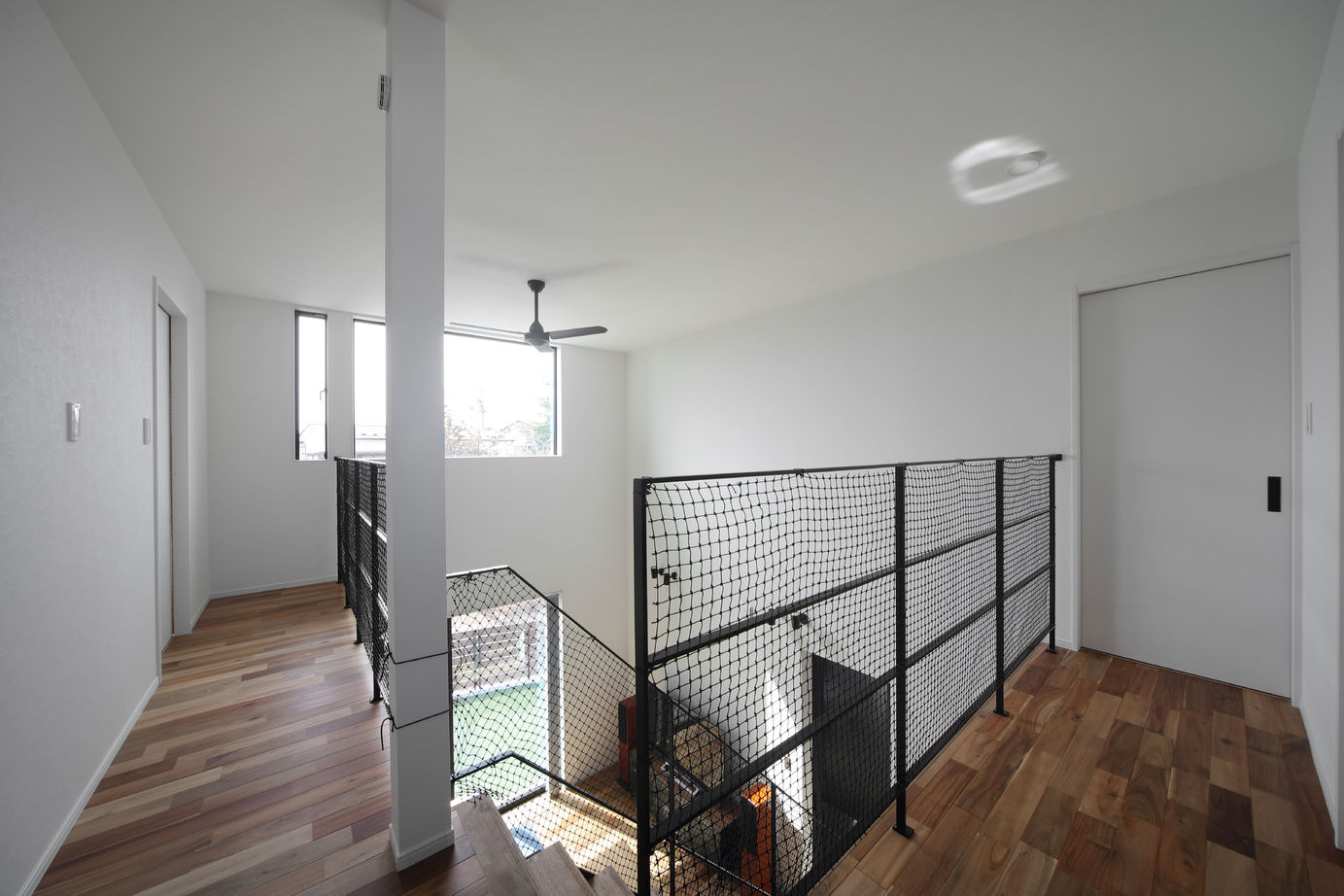 【SUUMO】 【33坪｜2270万円｜吹抜け】異素材が演出する上品なデザインと、高い断熱性能による心地良さ - アサヒアレックス の建築実例詳細 | 注文住宅