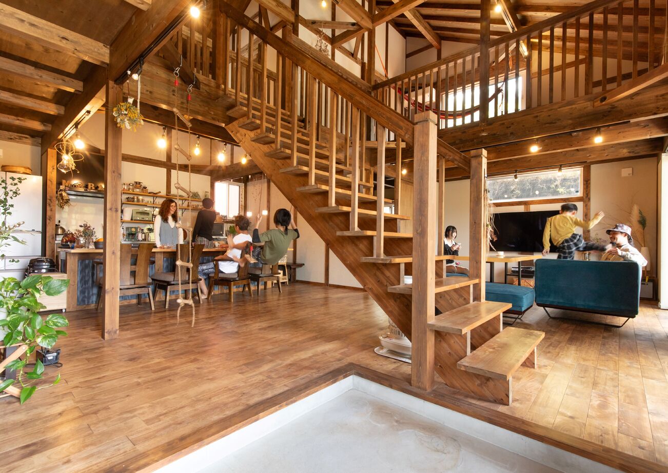 【SUUMO】 【2400万円/子育て/家事動線/吹抜け】ログハウスと古民家のイイトコドリした木の家 - 綿半林業 お客様係の建築実例詳細 | 注文住宅