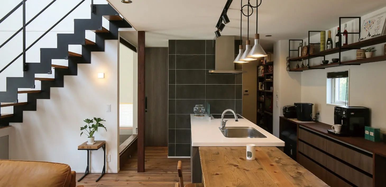 【SUUMO】 【3LDK・オープンキッチン・家事動線・設計士設計】生まれた土地を大事に思うオシャレ上手の住まい - サンプロ の建築実例詳細 | 注文住宅