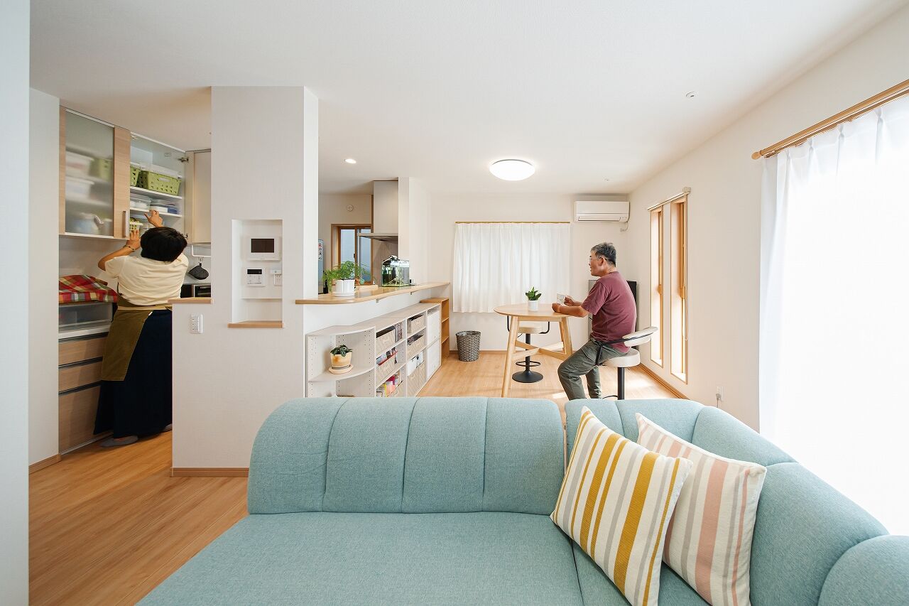 【SUUMO】 【1304万円】夫婦の趣味を楽しむ終の棲家 平屋／2LDK／開放的な広々LDK／バリアフリー／駐車スペース5台分 - 横尾材木店 の建築実例詳細 | 注文住宅