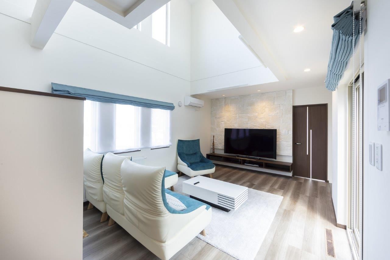 【SUUMO】 【千歳市／6LDK間取図】室内に光と風を招く中庭のある家。独自のデザイン＆設計力で圧倒的な心地よさを実現 - プエルダホーム 札幌支店の建築実例詳細 | 注文住宅