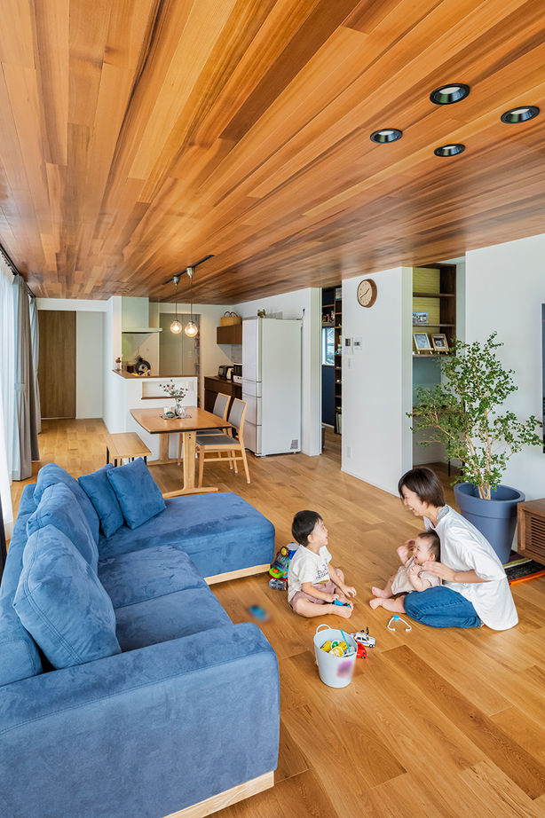 【SUUMO】 【3000万円台／約40坪／間取り図有】田園に向かってコの字に開いた平屋 - コラボハウス一級建築士事務所 中百舌鳥オープンスタジオの建築実例詳細 | 注文住宅