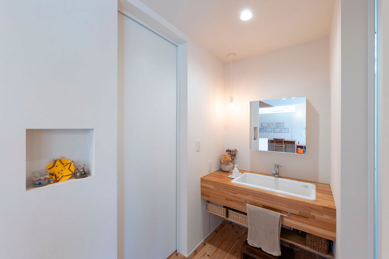 【SUUMO】 【平屋/土間リビング/30坪】DIYで自分らしく住みこなす、土間と余白を楽しむ平屋。アイデア収納も随所に - ハウスクラフト 津島スタジオの建築実例詳細 | 注文住宅