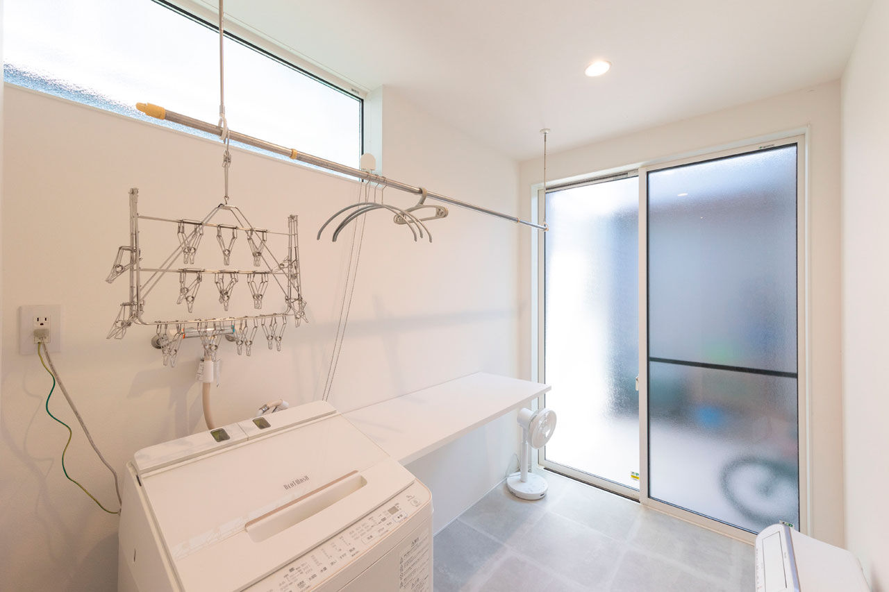 【SUUMO】 【平屋/土間リビング/30坪】DIYで自分らしく住みこなす、土間と余白を楽しむ平屋。アイデア収納も随所に - ハウスクラフト 津島スタジオの建築実例詳細 | 注文住宅