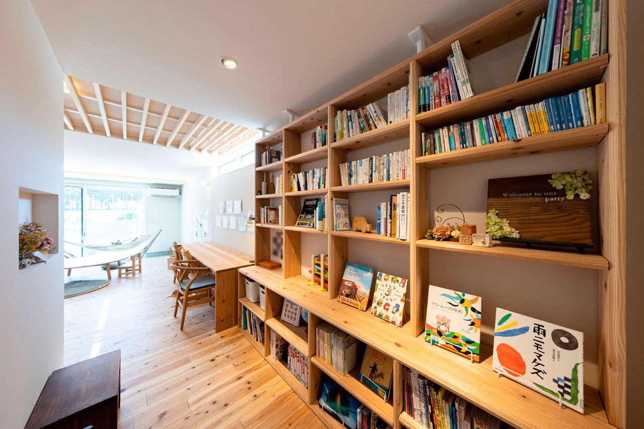 【SUUMO】 【平屋/土間リビング/30坪】DIYで自分らしく住みこなす、土間と余白を楽しむ平屋。アイデア収納も随所に - ハウスクラフト 津島スタジオの建築実例詳細 | 注文住宅