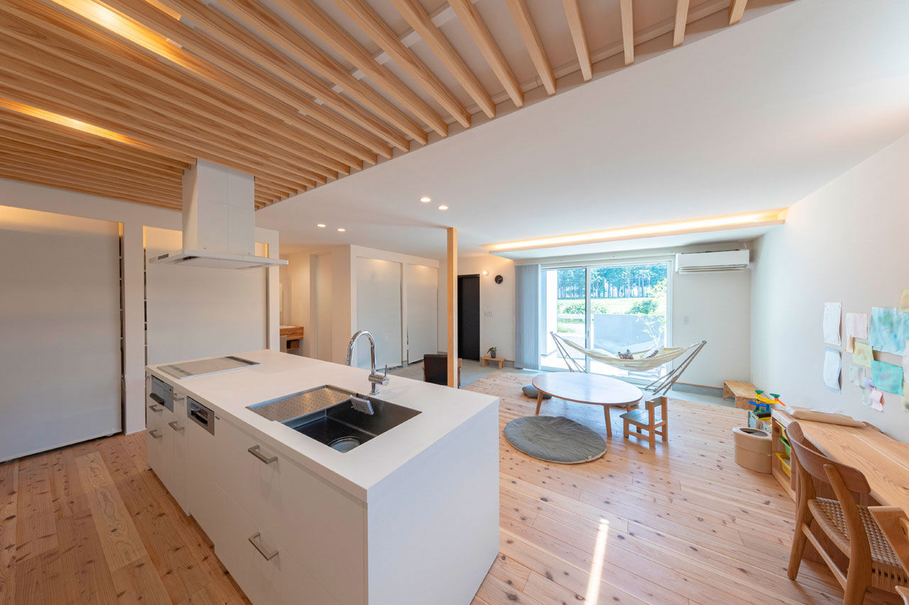 【SUUMO】 【平屋/土間リビング/30坪】DIYで自分らしく住みこなす、土間と余白を楽しむ平屋。アイデア収納も随所に - ハウスクラフト 津島スタジオの建築実例詳細 | 注文住宅