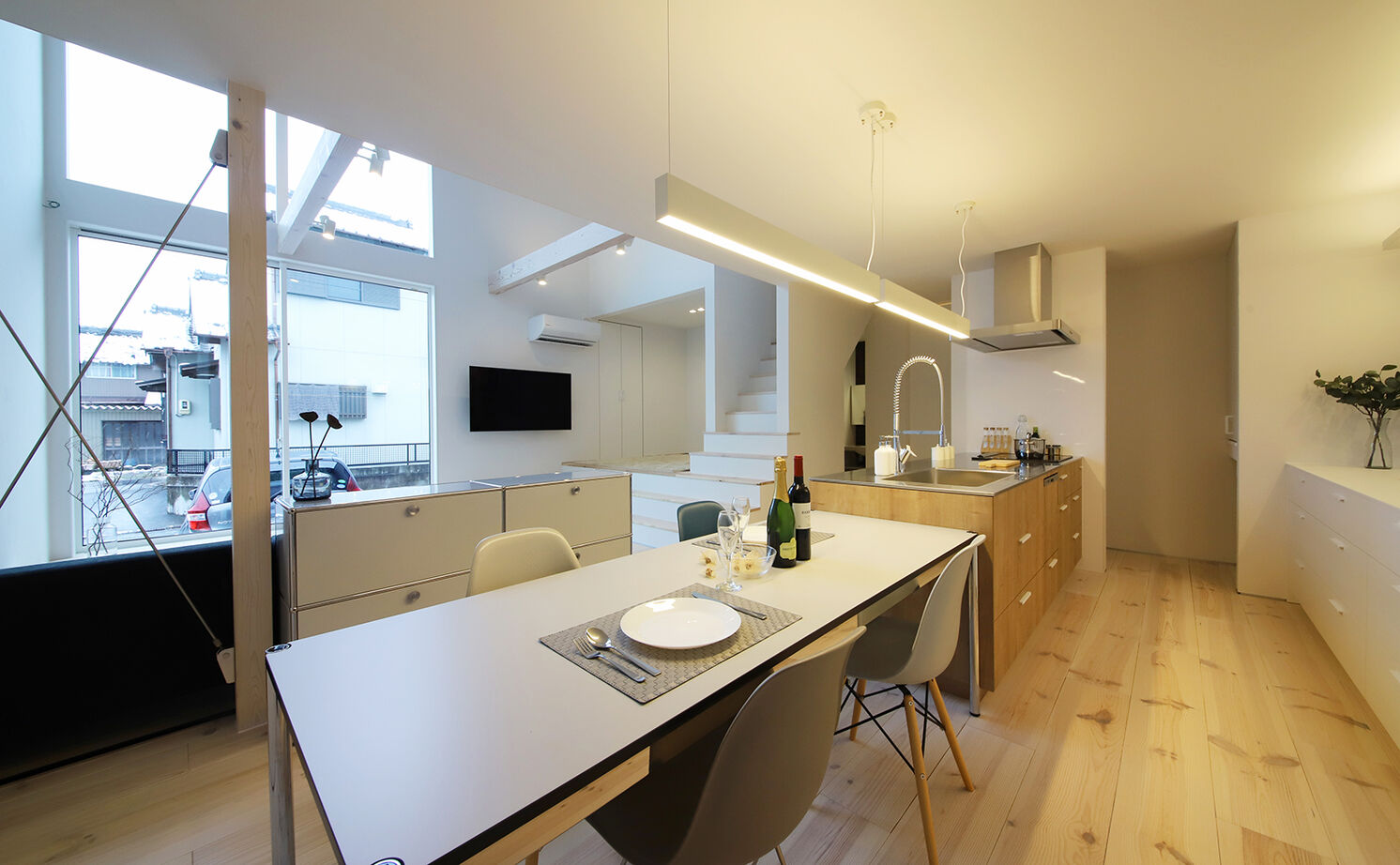 【SUUMO】 【2000万円台/間取り図/3LDK】白基調のモダンテイスト｜大階段×約8帖の吹き抜けが作りだす開放的な住まい - ハウスクラフト 津島スタジオの建築実例詳細 | 注文住宅