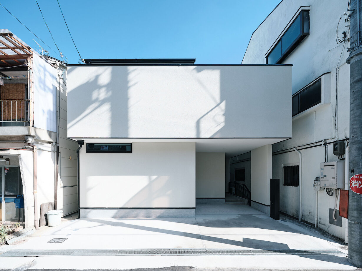 【SUUMO】 【1000万円台/大阪府】構造の工夫で、26坪の土地でも広々。中庭代わりのバルコニーが魅力の2階LDKの住まい - 建築工房 の建築実例詳細 | 注文住宅