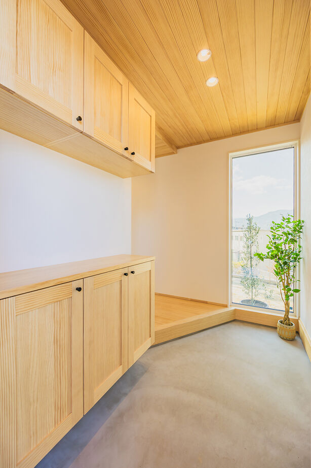 【SUUMO】 【30.1坪｜3LDK｜変形地】遠くまで見渡せる高台。眺望の良さを活かした住まい - R+house福岡東（永代ハウス） の建築実例詳細 | 注文住宅