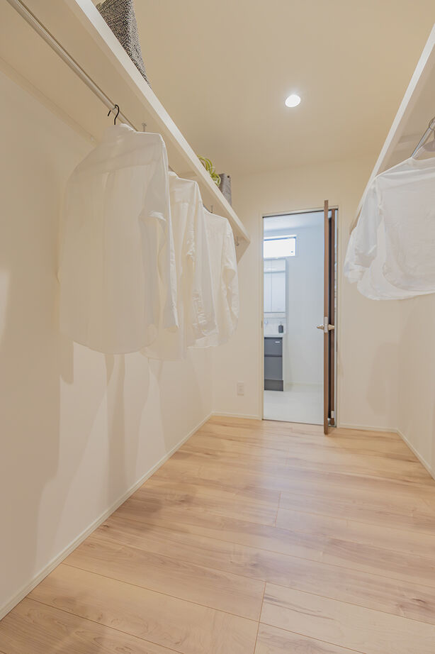 【SUUMO】 【36.8坪｜3LDK＋S】おうち時間を楽しむ。吹き抜け×スキップフロア×広々バルコニーの家 - R+house福岡東（永代ハウス） の建築実例詳細 | 注文住宅