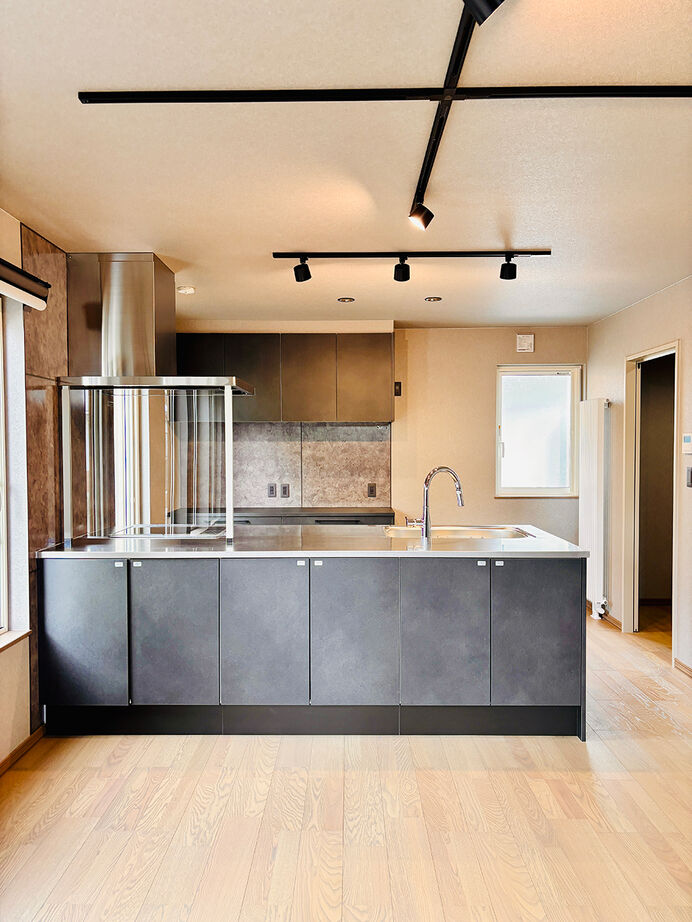 【SUUMO】 【2000万円台後半｜自家発電｜間取り図有】収納たっぷり！大きなパントリーがある家 - 東陽AP の建築実例詳細 | 注文住宅