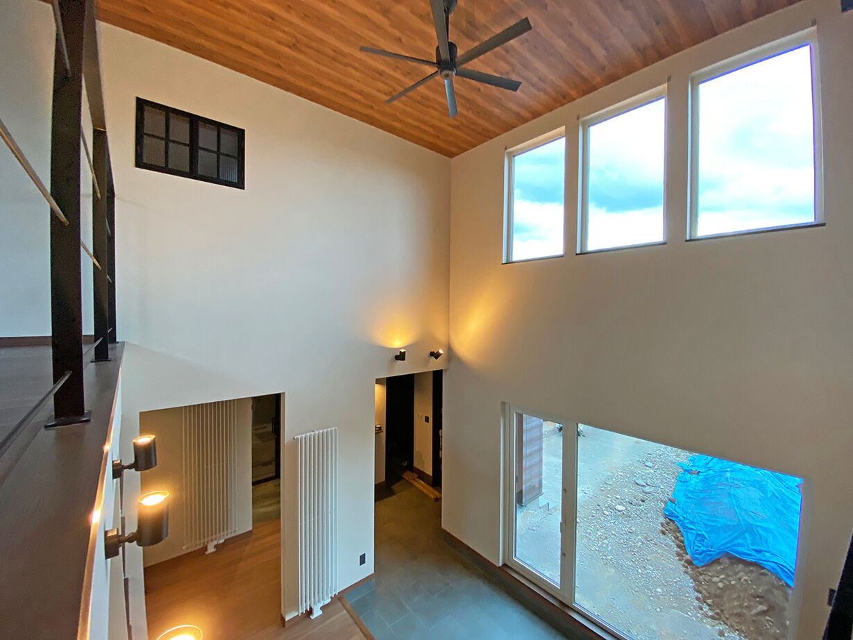 【SUUMO】 【2000万円台後半｜吹き抜け｜自家発電｜間取り図有】夫婦二人とペットが暮らす、リビング土間のある家 - 東陽AP の建築実例詳細 | 注文住宅