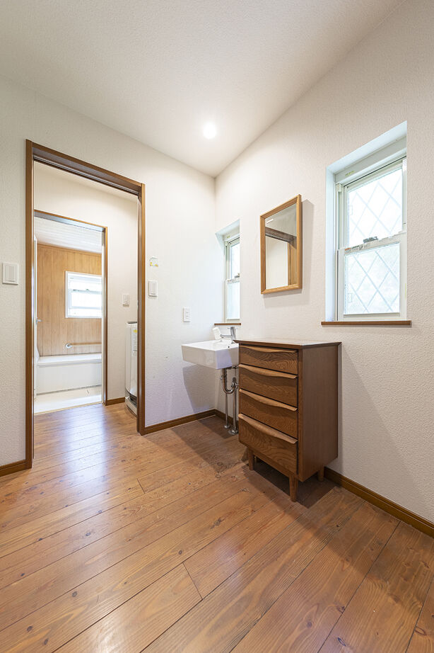 【SUUMO】 【4000万円台／収納充実／間取図】自然素材と高い住宅性能で、心地よい暮らしを叶えたイギリス風の洋館 - TH健康住宅 の建築実例詳細 | 注文住宅