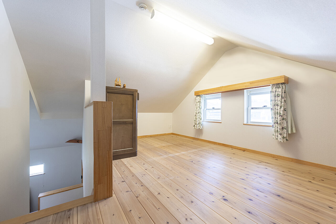 【SUUMO】 【4000万円台／収納充実／間取図】自然素材と高い住宅性能で、心地よい暮らしを叶えたイギリス風の洋館 - TH健康住宅 の建築実例詳細 | 注文住宅