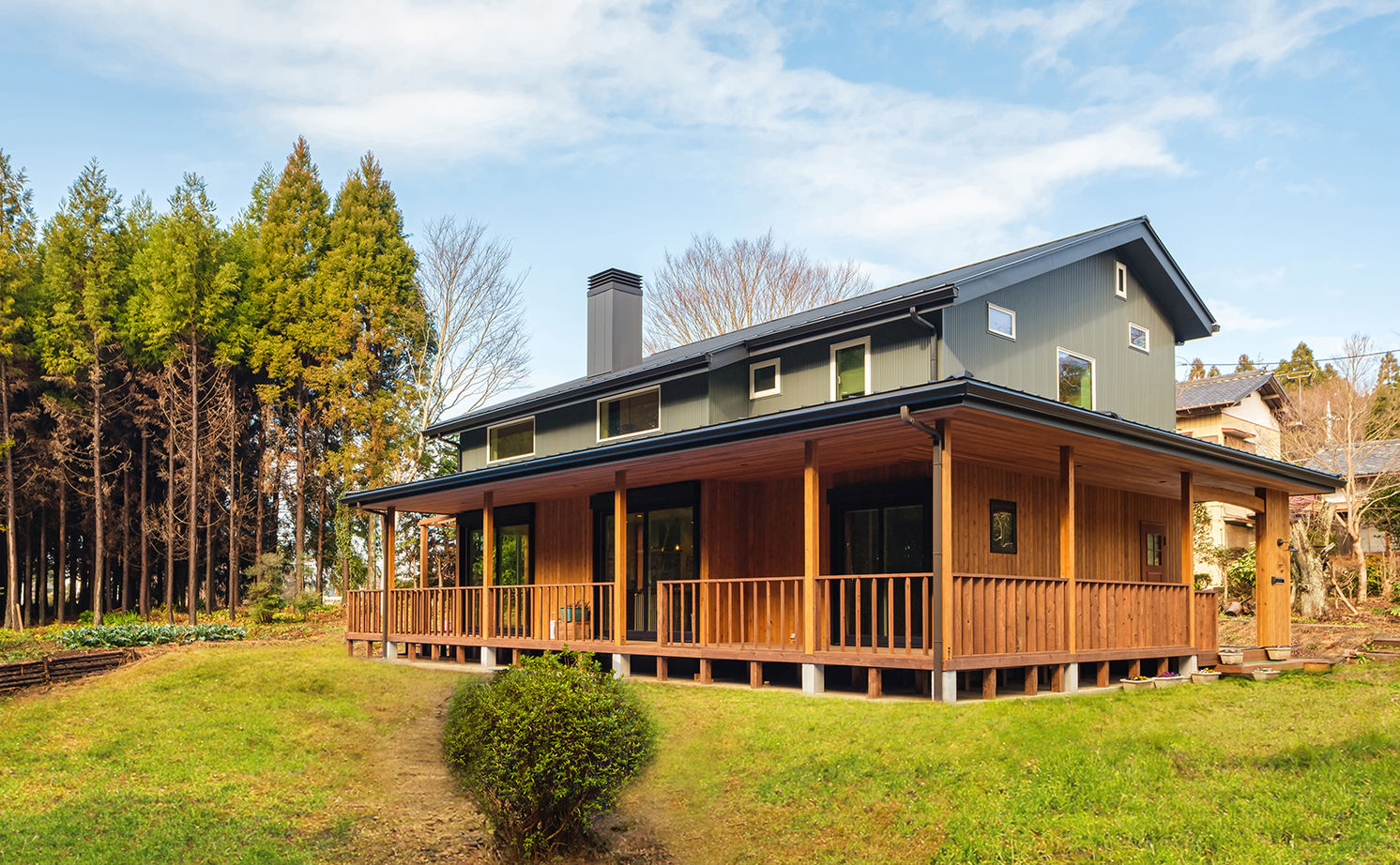 【SUUMO】 【4000万円台/40坪台/間取り/吹き抜け】冬も夏も心地よい大空間。パノラマの景色は我が家一番の贅沢 - Nデザイン建築設計 五井ショールームの建築実例詳細 | 注文住宅