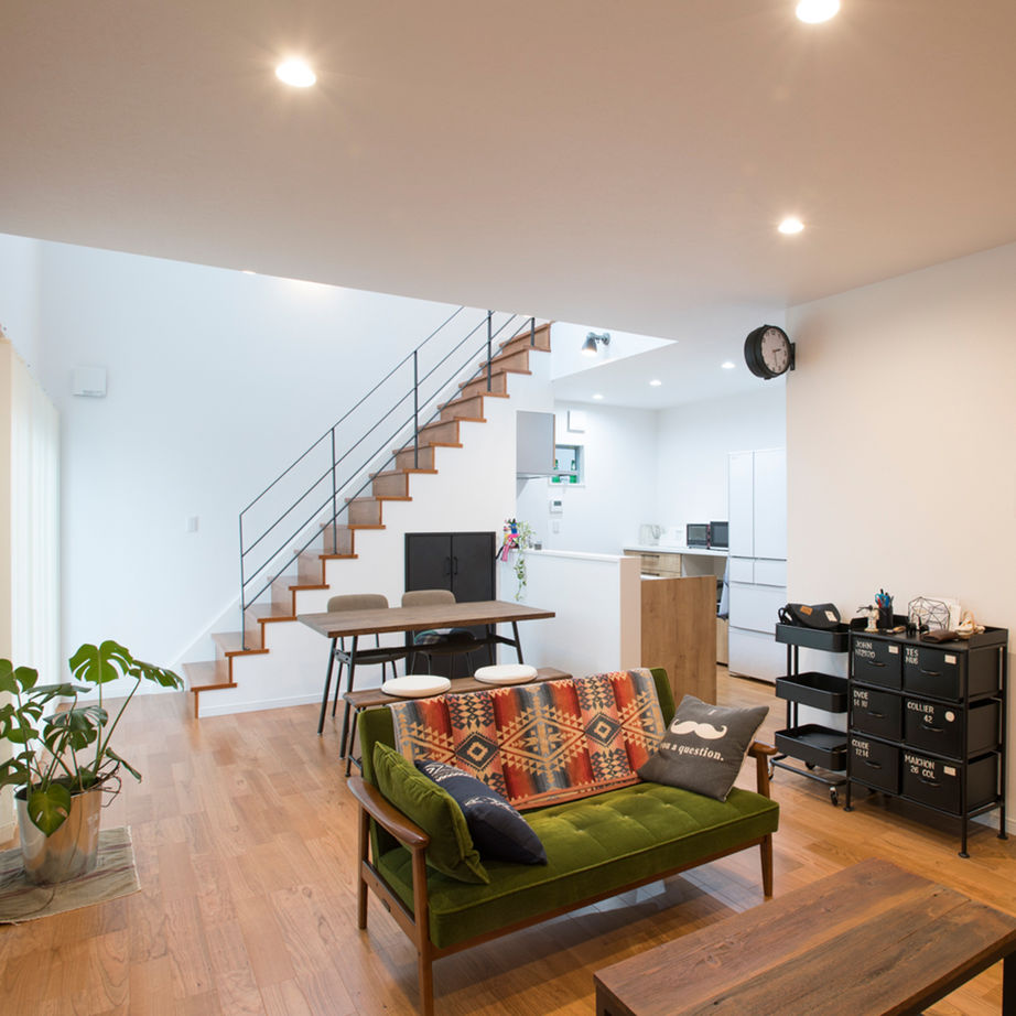 【SUUMO】 【2100万円/32坪/間取図有】吹抜け×リビング階段×アイアン手摺 明るくインテリアにもこだわった家 - なかやしきホーム の建築実例詳細 | 注文住宅