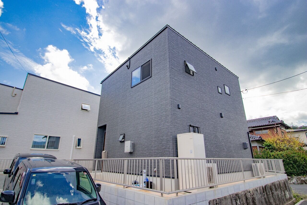 【SUUMO】 【下関市／3LDK／太陽光発電】耐震性に優れたボックス型の住まい - いえとち本舗 の建築実例詳細 | 注文住宅